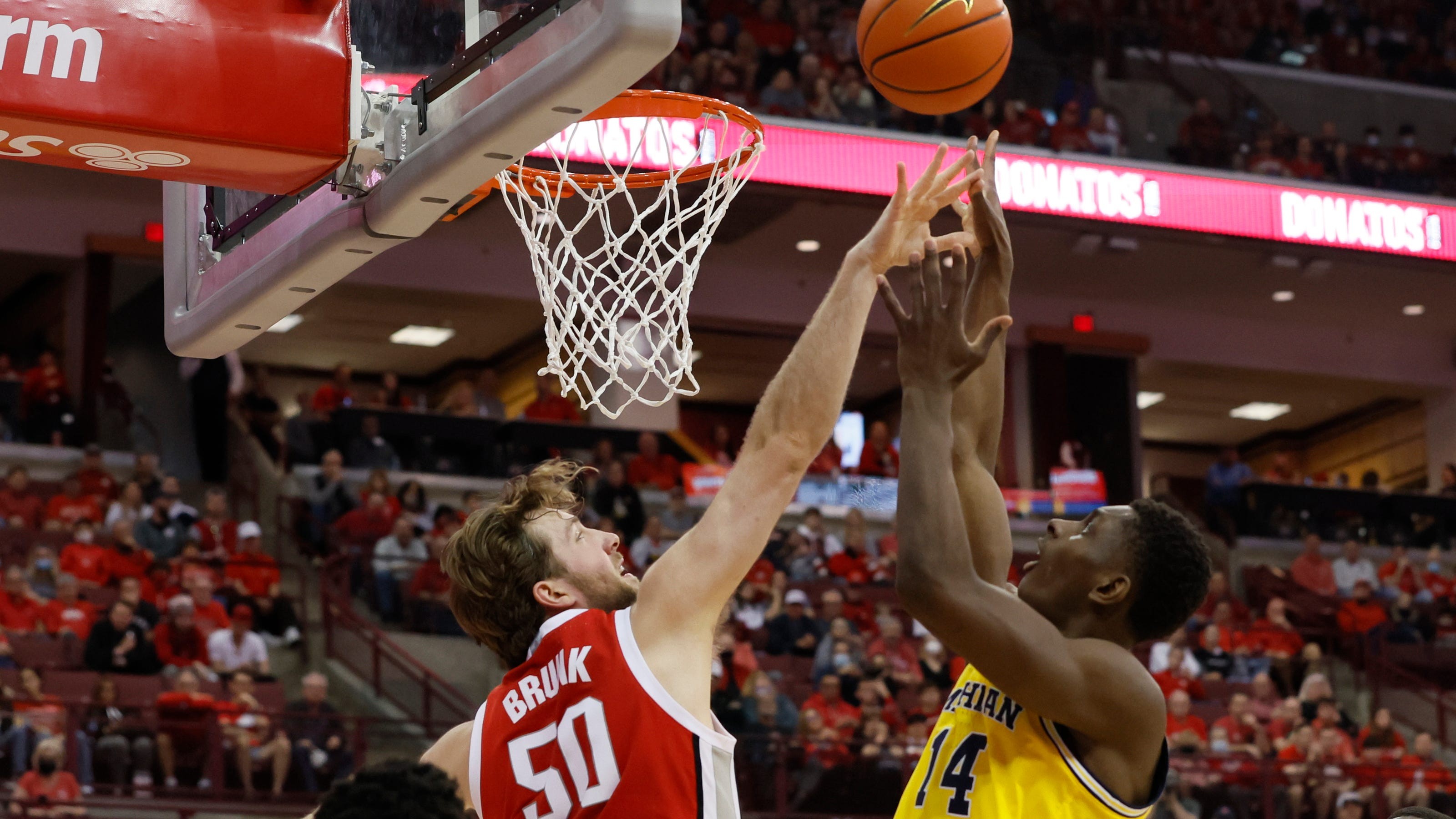 UM's Brandon Peters appears closer to getting game time