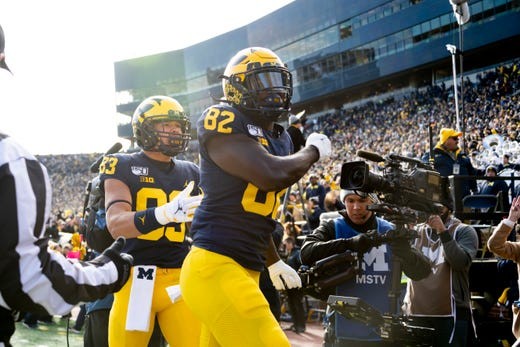 Live updates: Collins gives Michigan 32-14 lead with 76-yard TD catch