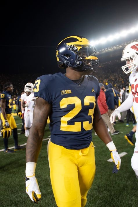 RB O’Maury Samuels charged with domestic violence, kicked off Michigan ...