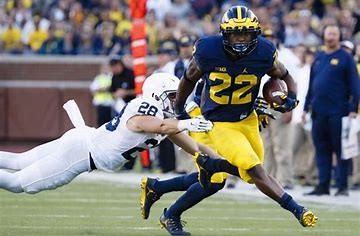 Michigan Friday: Colin Castleton Has a Broken Hand