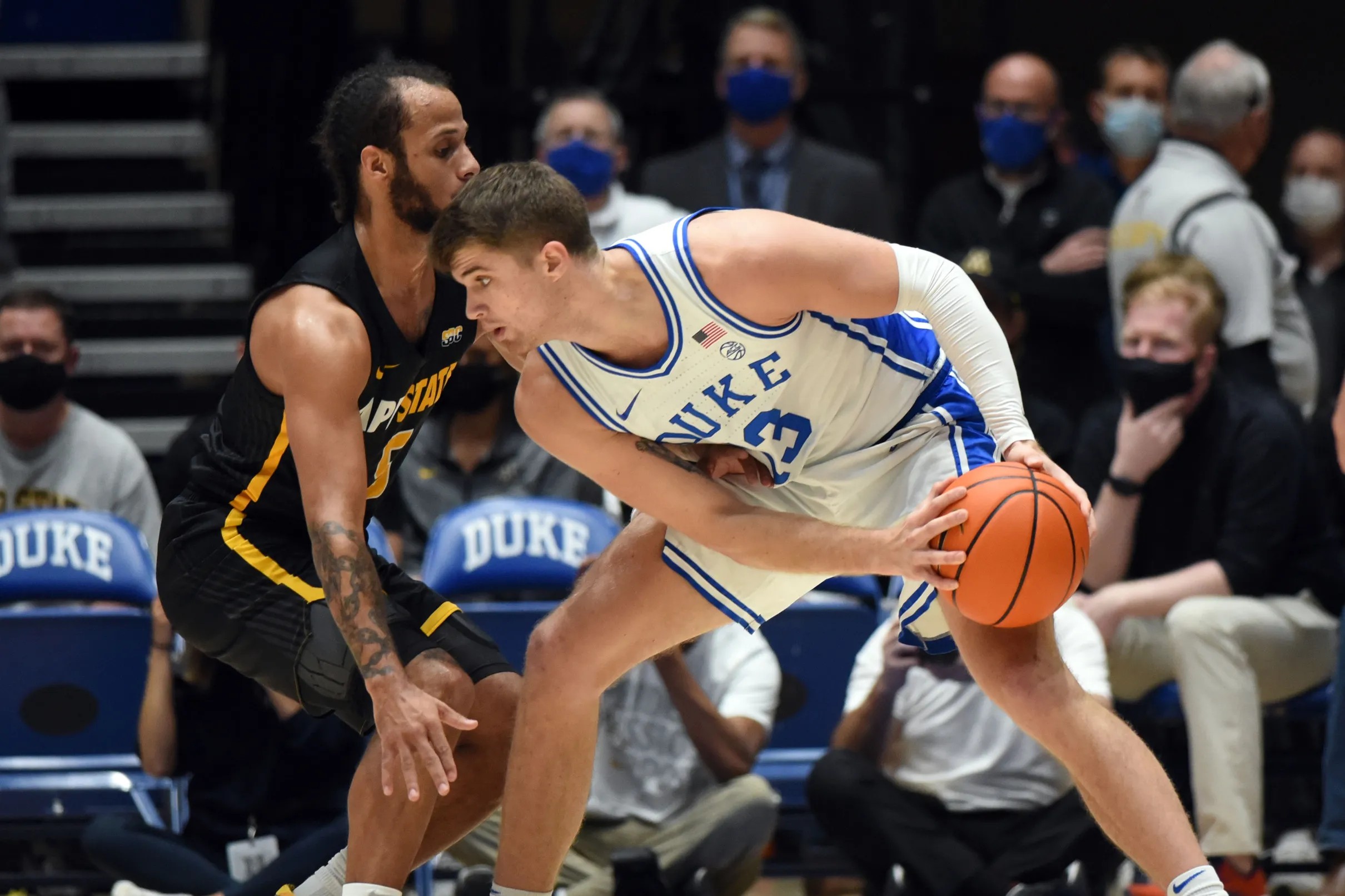 Duke transfer shooting guard Joey Baker visiting Michigan, per report
