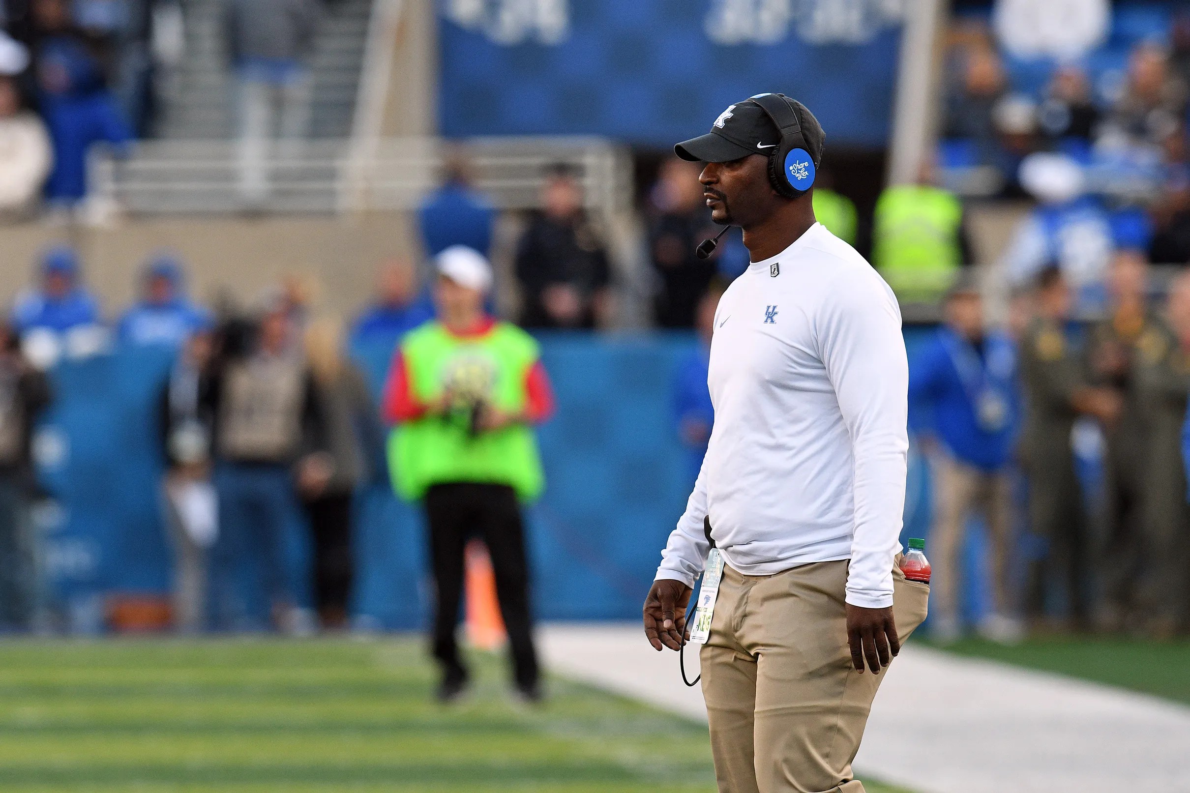 Michigan defensive backs coach Steve Clinkscale talks coaching ...