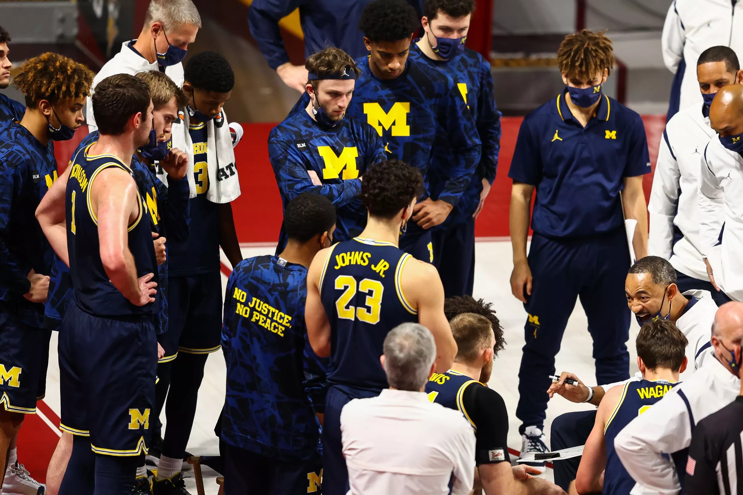 SB Nation Reacts: The latest in Michigan basketball’s fan confidence