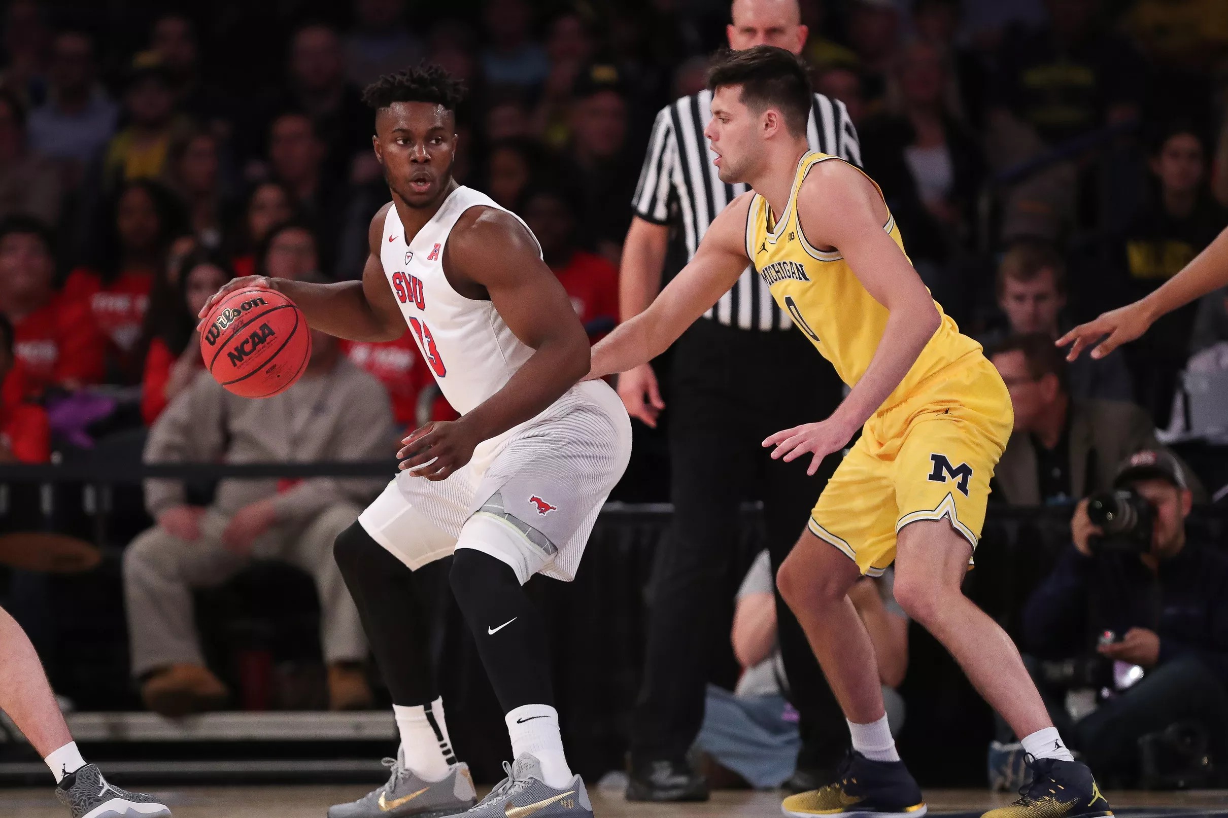 Michigan forward Brent Hibbitts announces graduate transfer