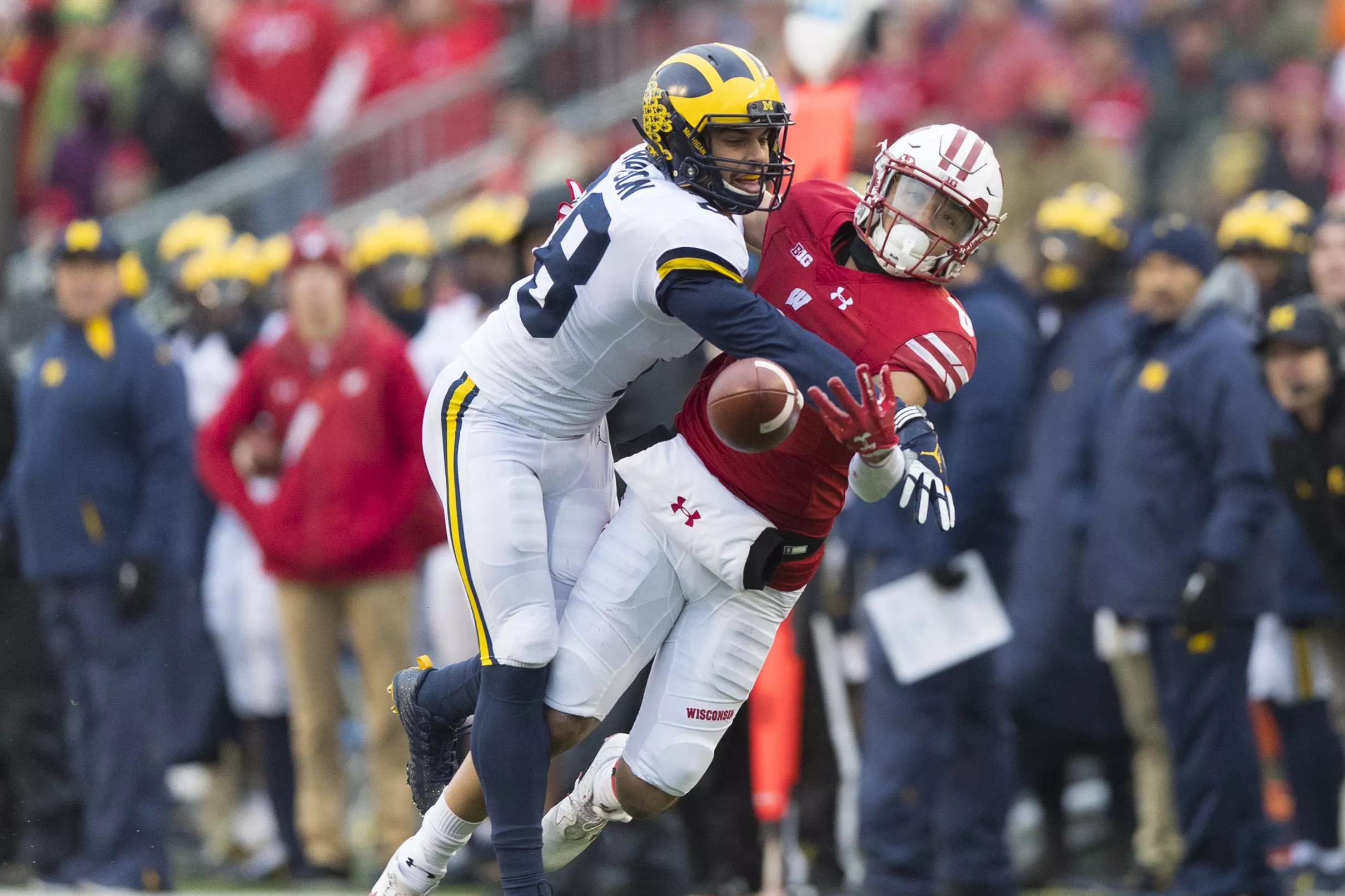 Wednesday Michigan Recruiting Roundup: No. 1 recruit update and new offers