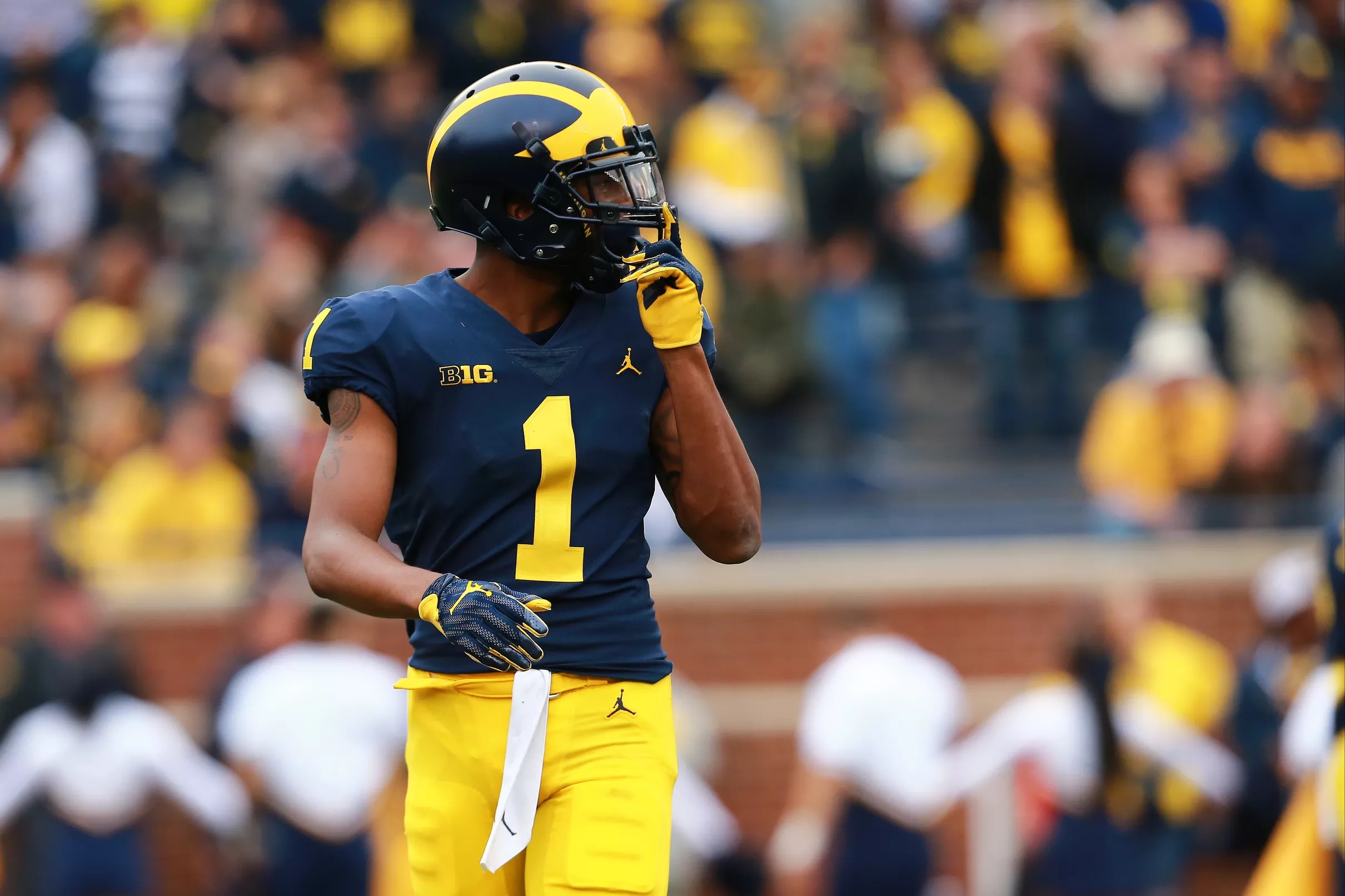 Update given on status of Ambry Thomas for season opener vs. MTSU