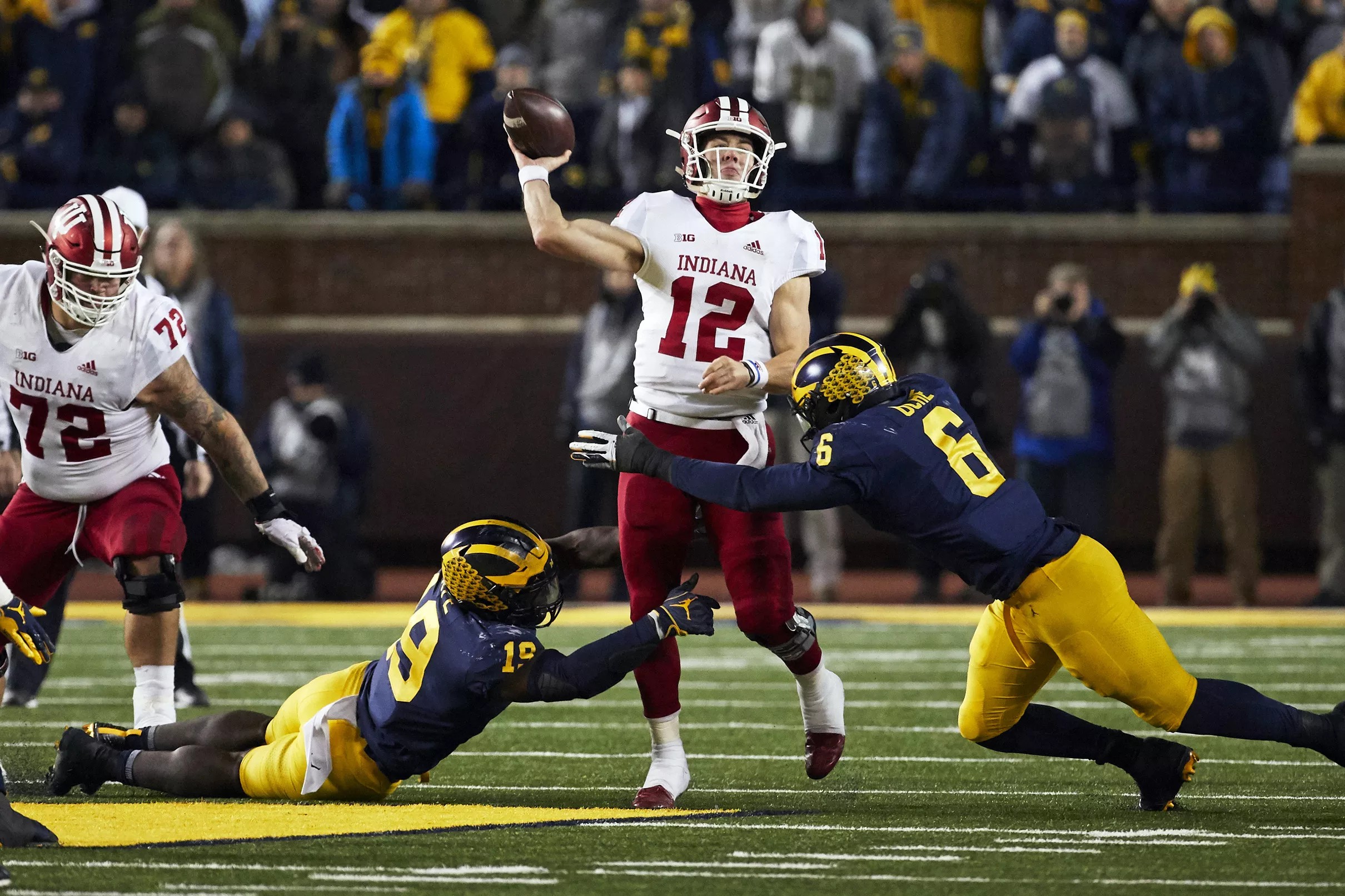 Michigan DE Ron Johnson enters Transfer Portal