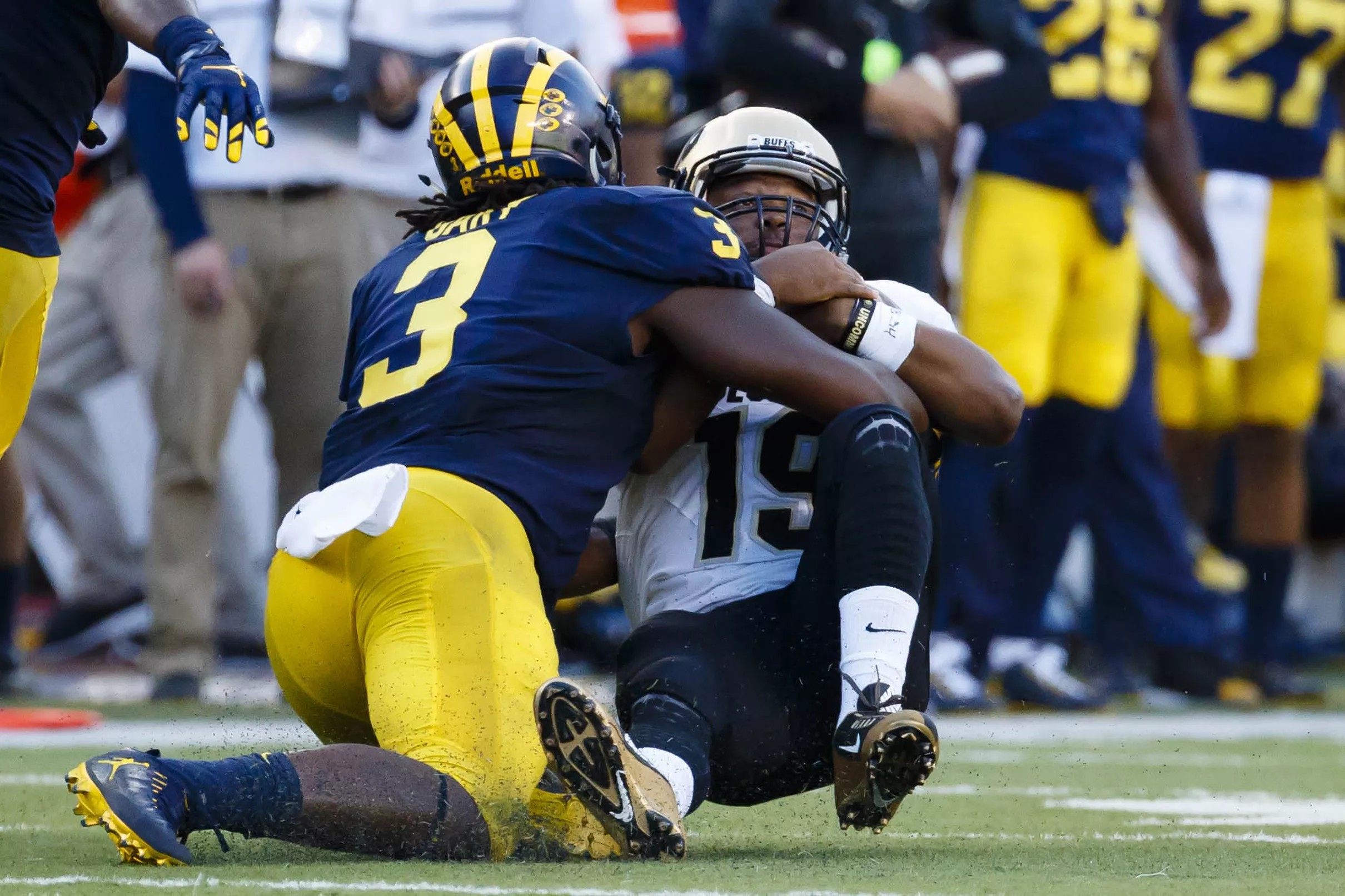 2019 4-star DE Stephen Herron Jr. decommits from Michigan, commits to ...