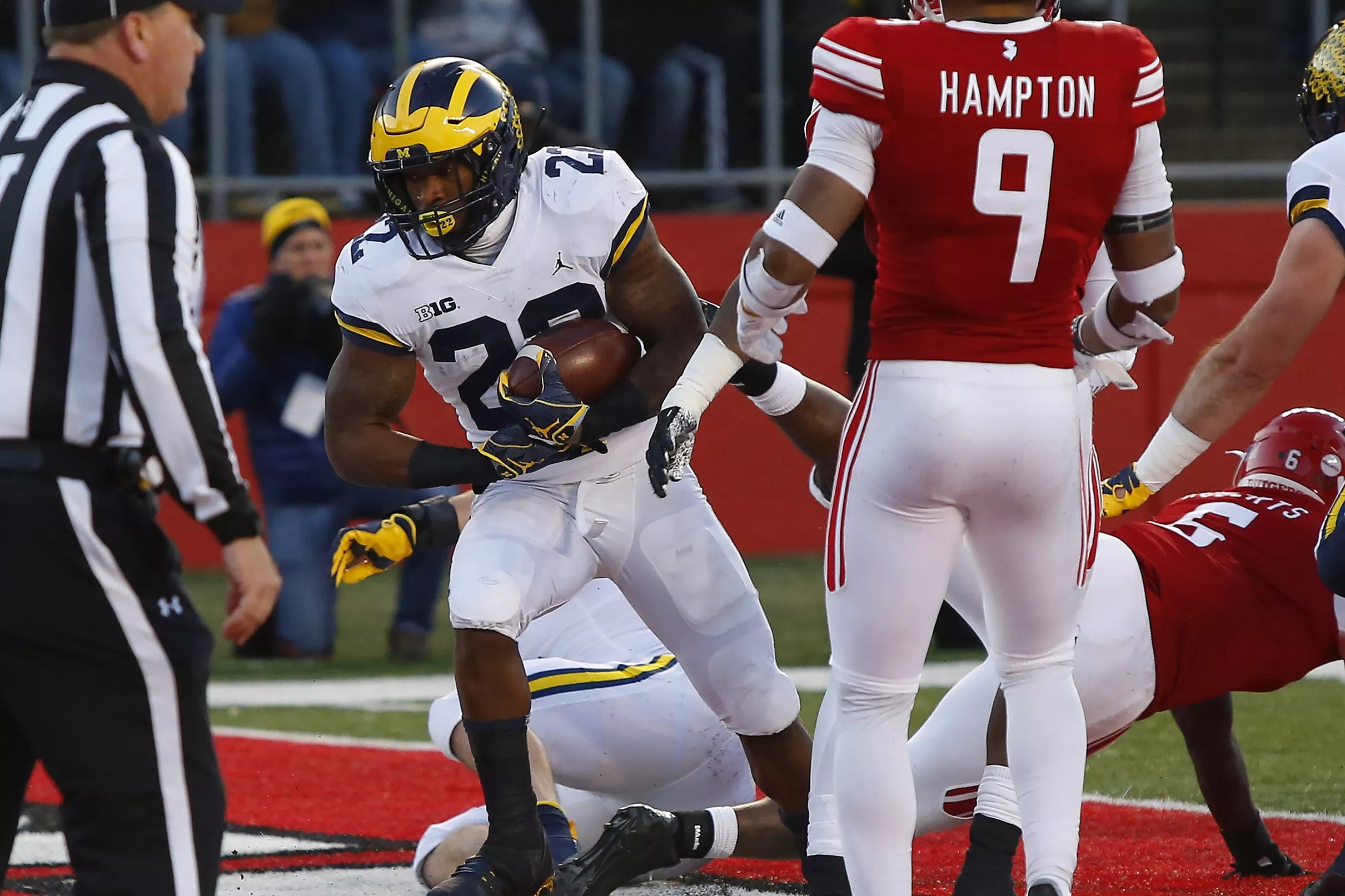 Higdon achieves 1,000-yard season, and he’s not finished