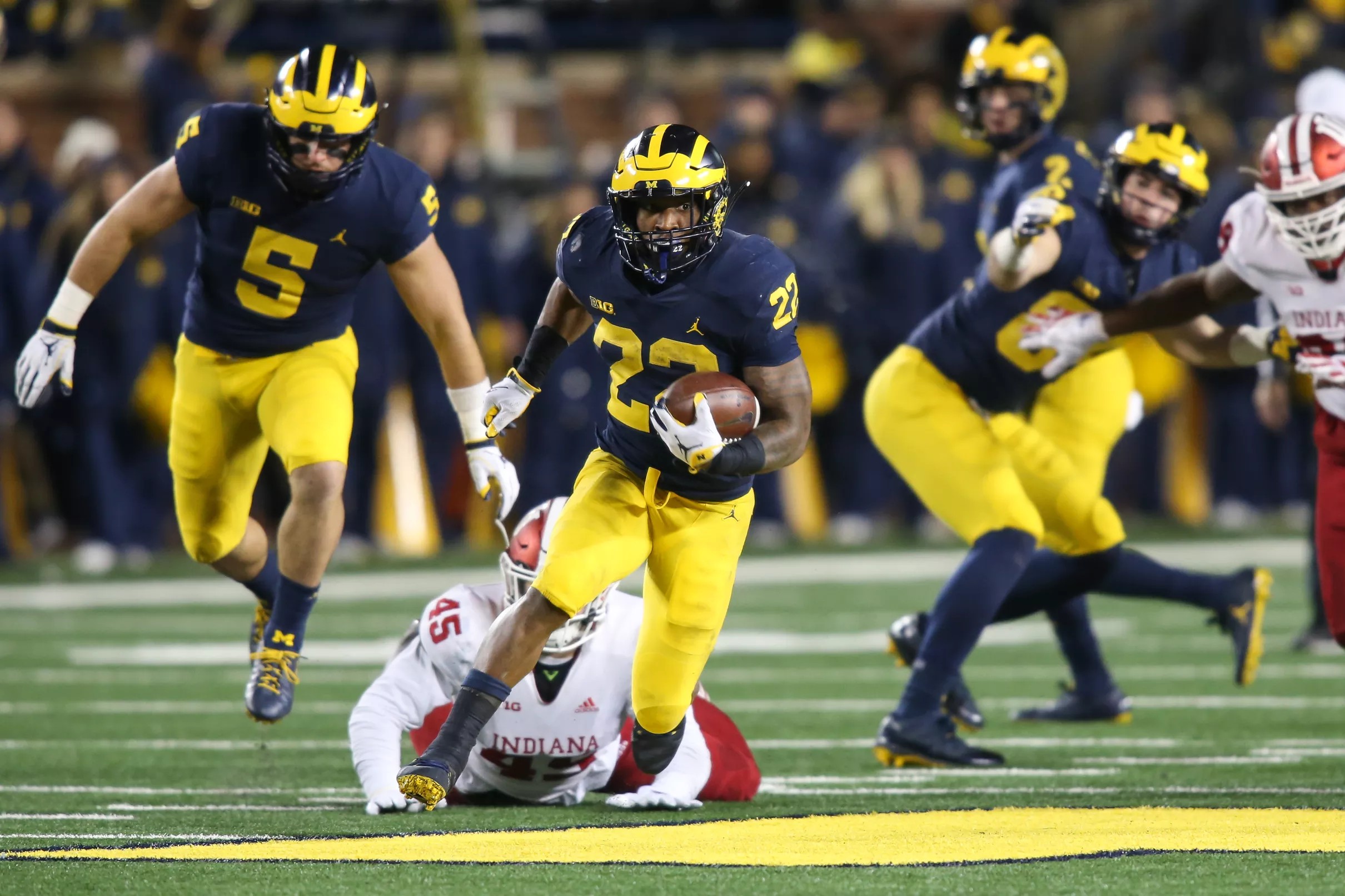 Monday Michigan Recruiting Roundup: Prospect wants to visit along five ...