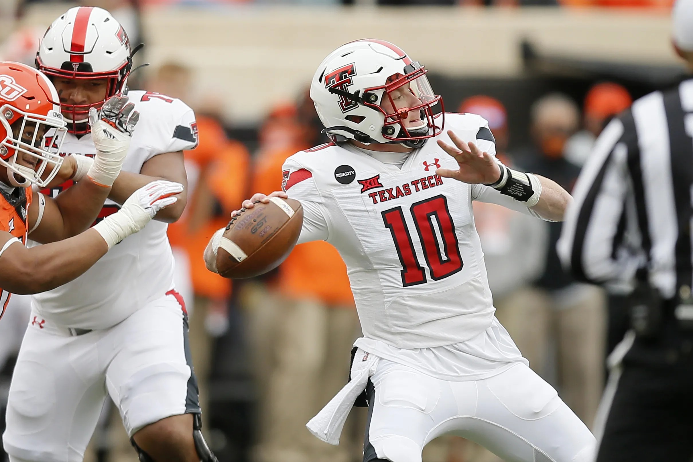 On starting QB surprises, proper preseason rankings, and thank goodness ...