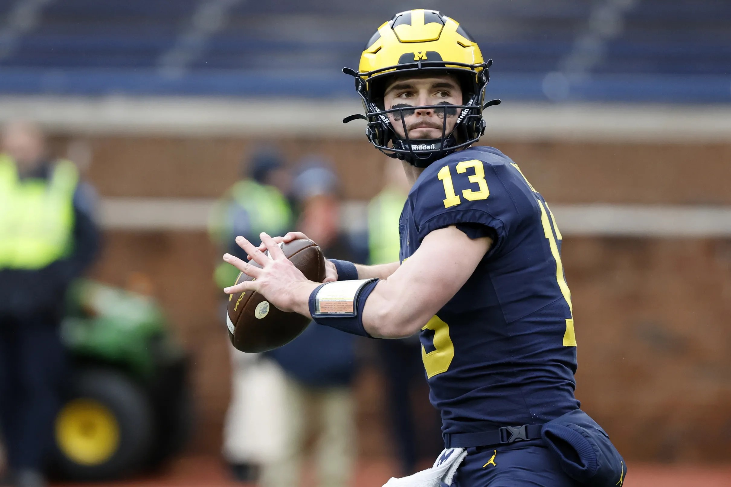 Sherrone Moore details where Jack Tuttle factors into QB competition