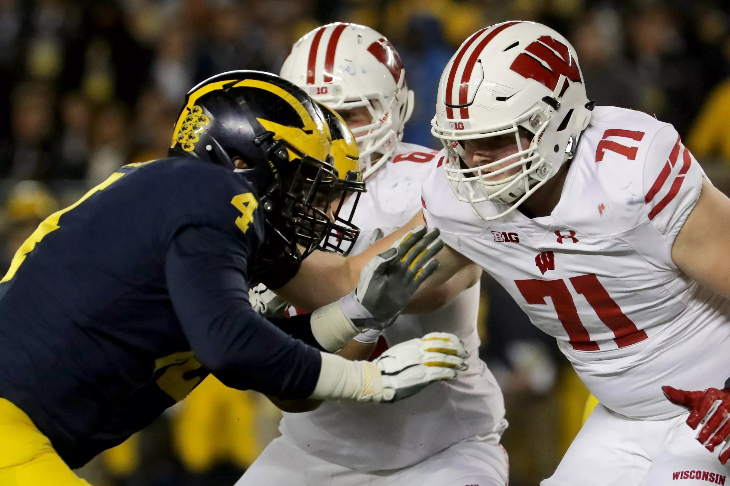 Michigan DL Reuben Jones enters the transfer portal