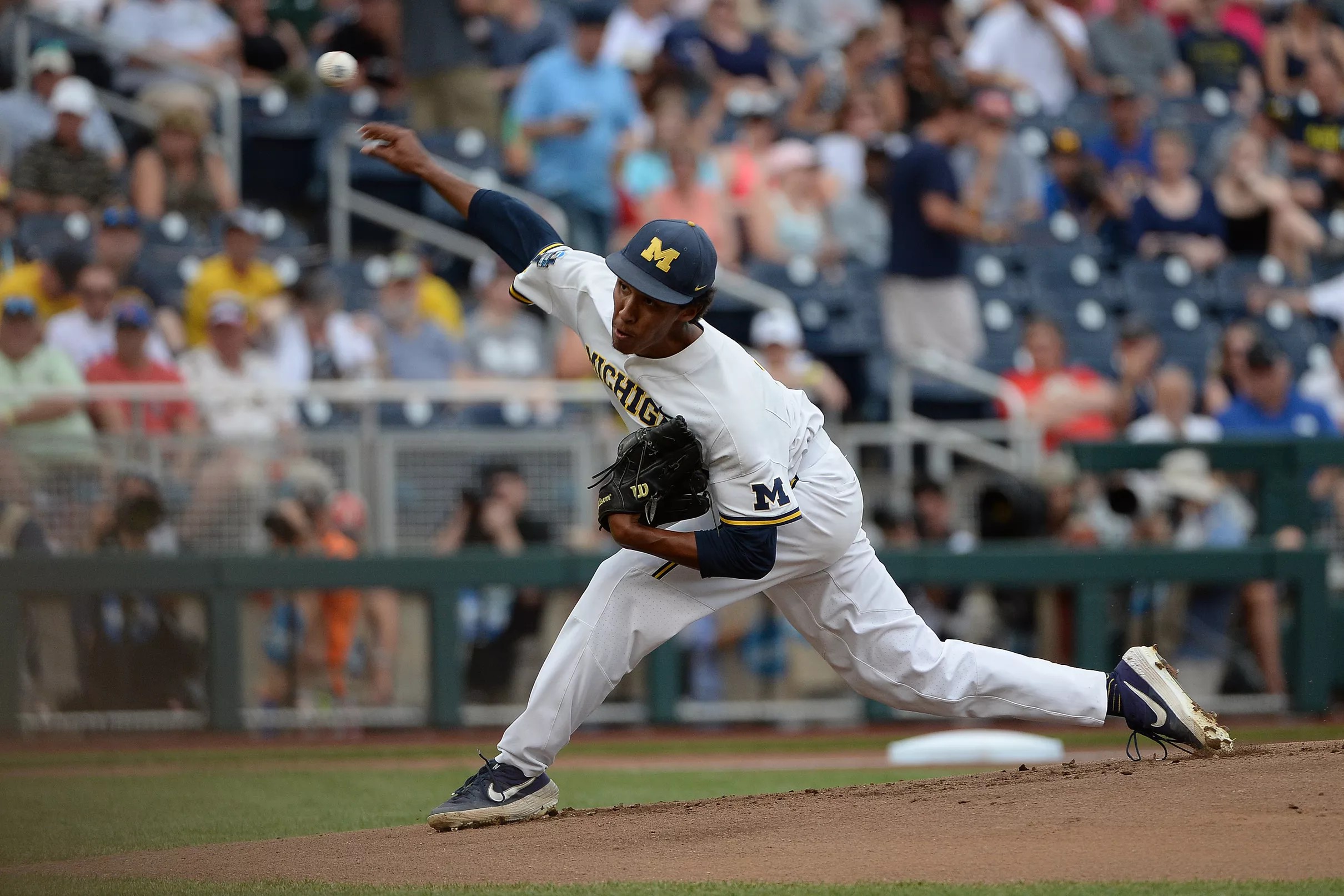 Michigan baseball falls to Vanderbilt in game two of championship series