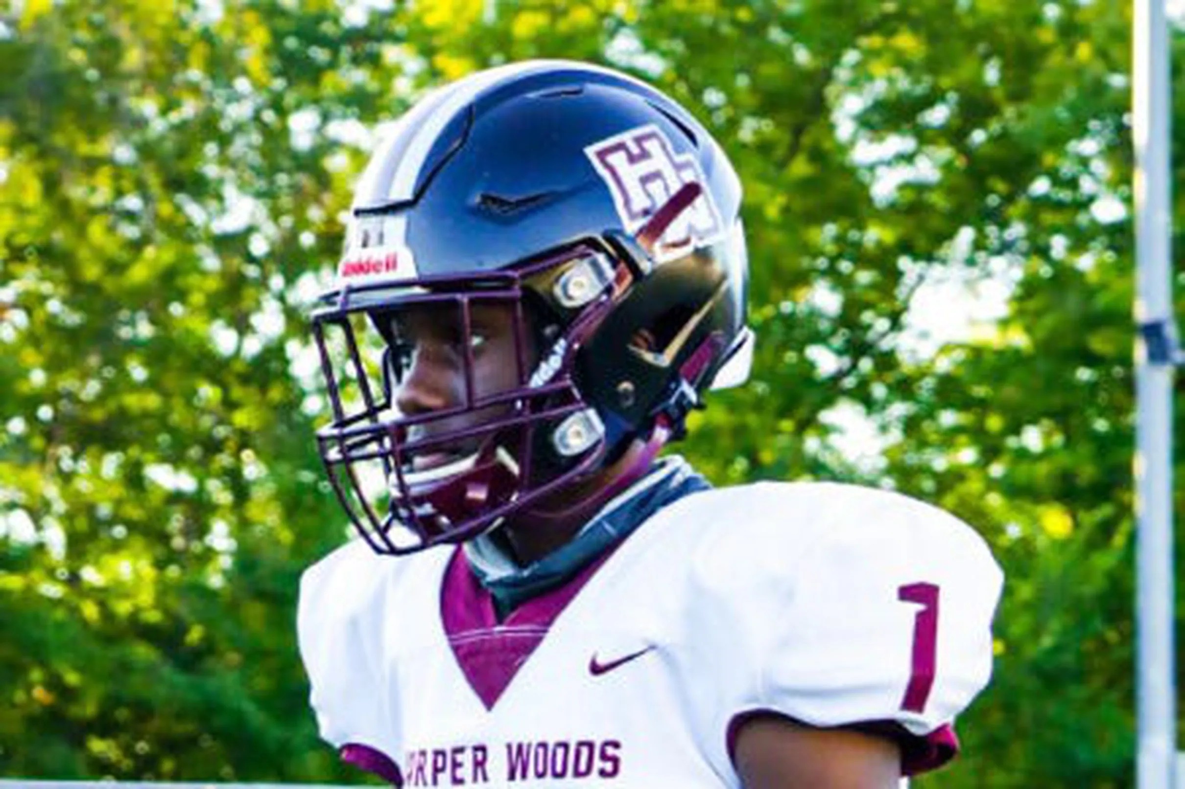 2024 in-state four-star DB Jacob Oden commits to Michigan