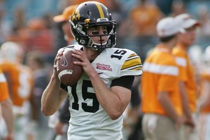 Michigan officially announces addition of graduate transfer quarterback ...