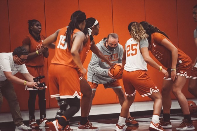 Women’s Basketball adds No. 1 junior college prospect to signing class