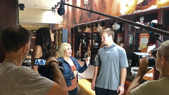 ‘Taylor Rowe’d Trip’ visits Texas Football