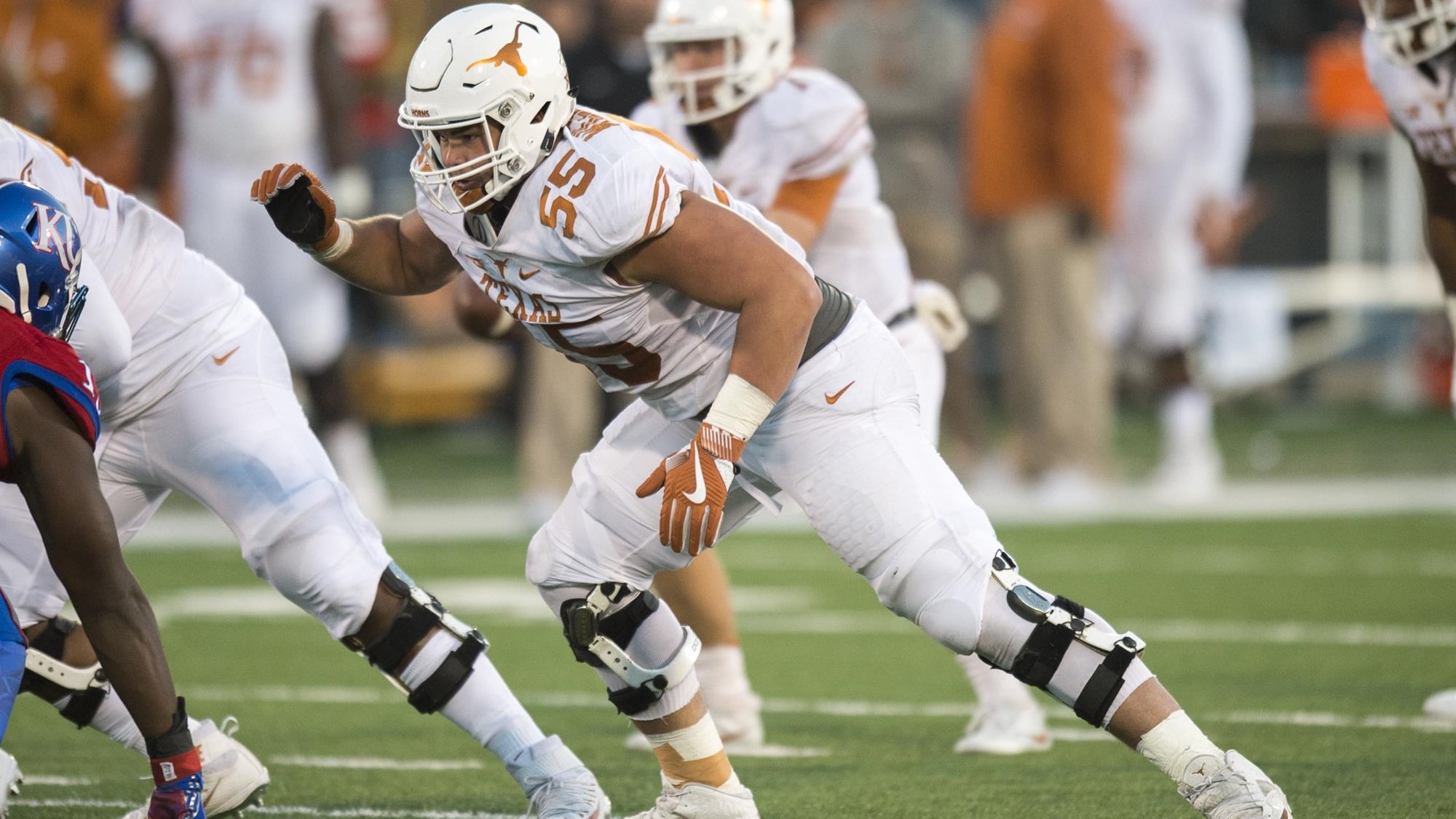 Connor Williams to forgo senior season and bowl game to enter NFL Draft