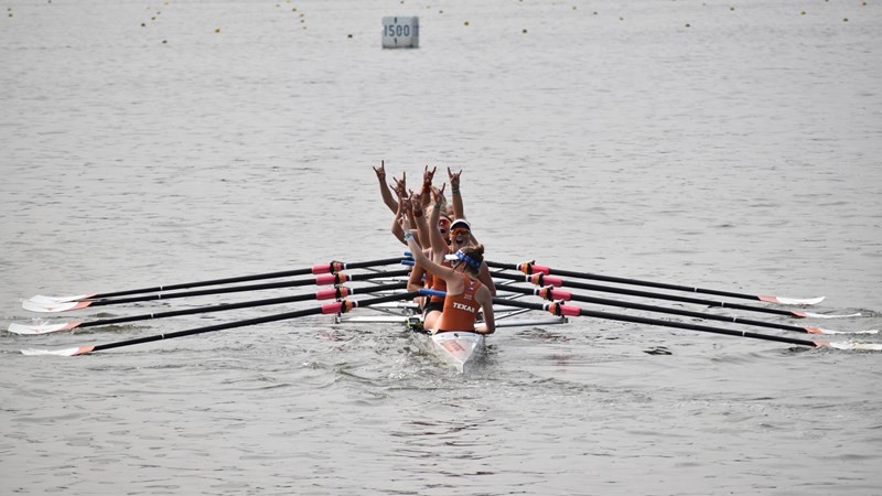 Rowing competes in scrimmage against Chinese National Team