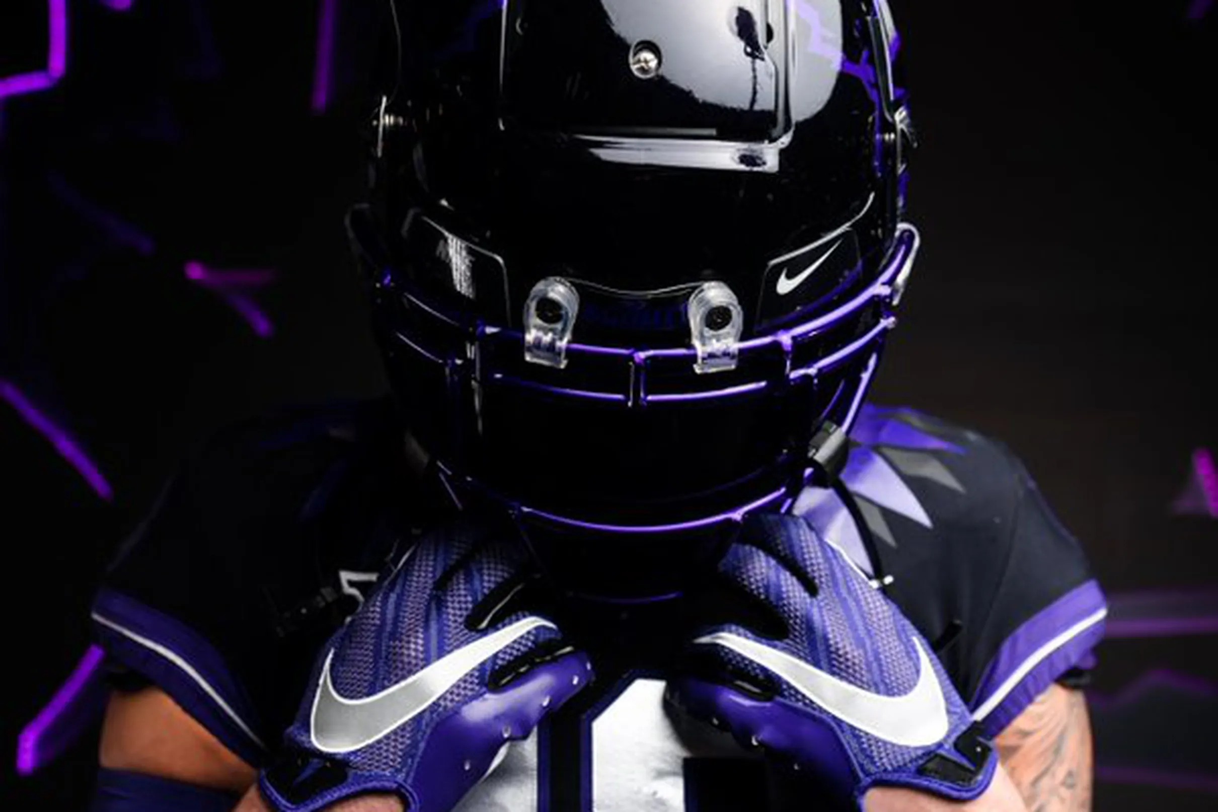 Former Texas TE Jared Wiley commits to TCU