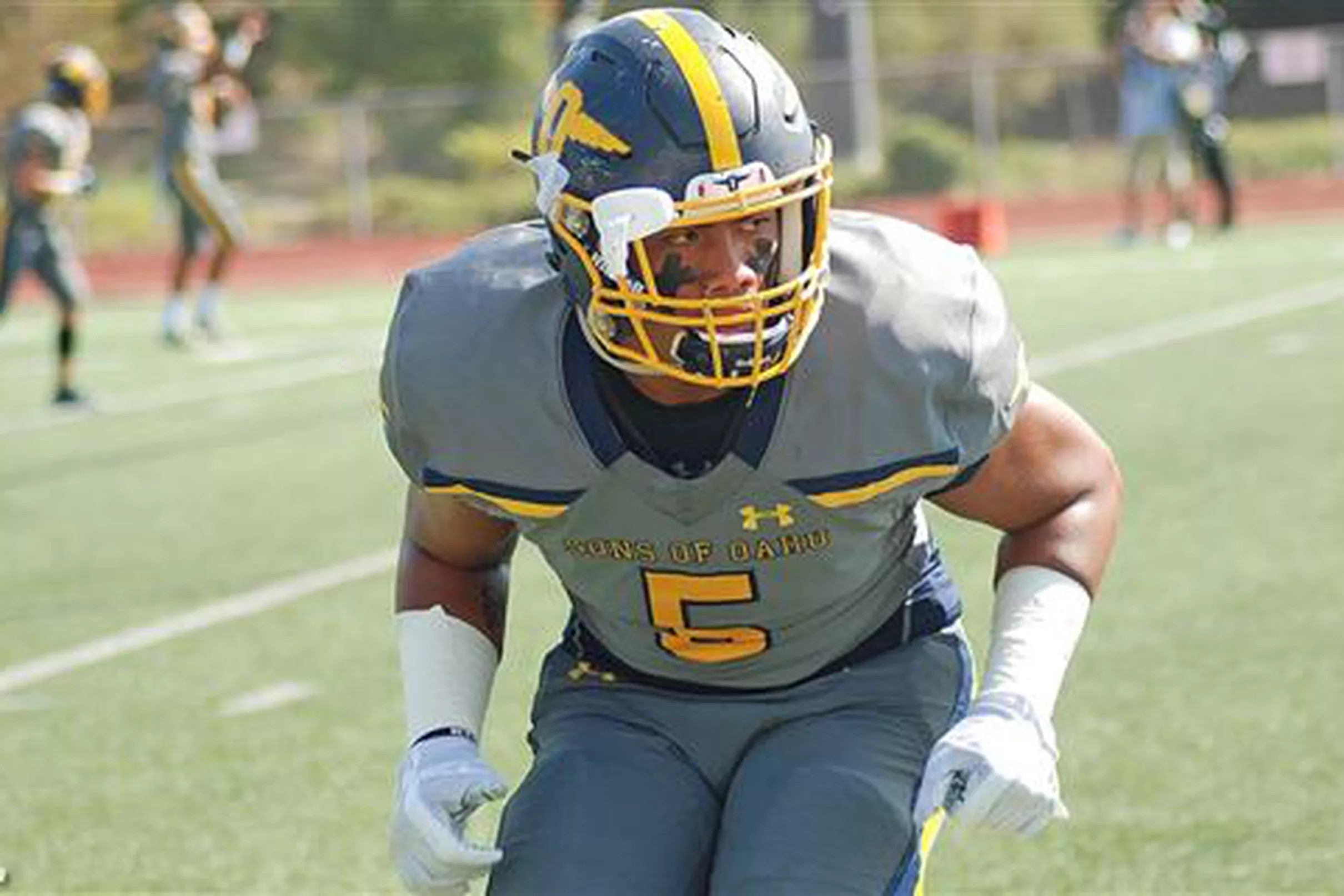 Texas offers 4-star 2019 Hawaii ILB Maninoa Tufono