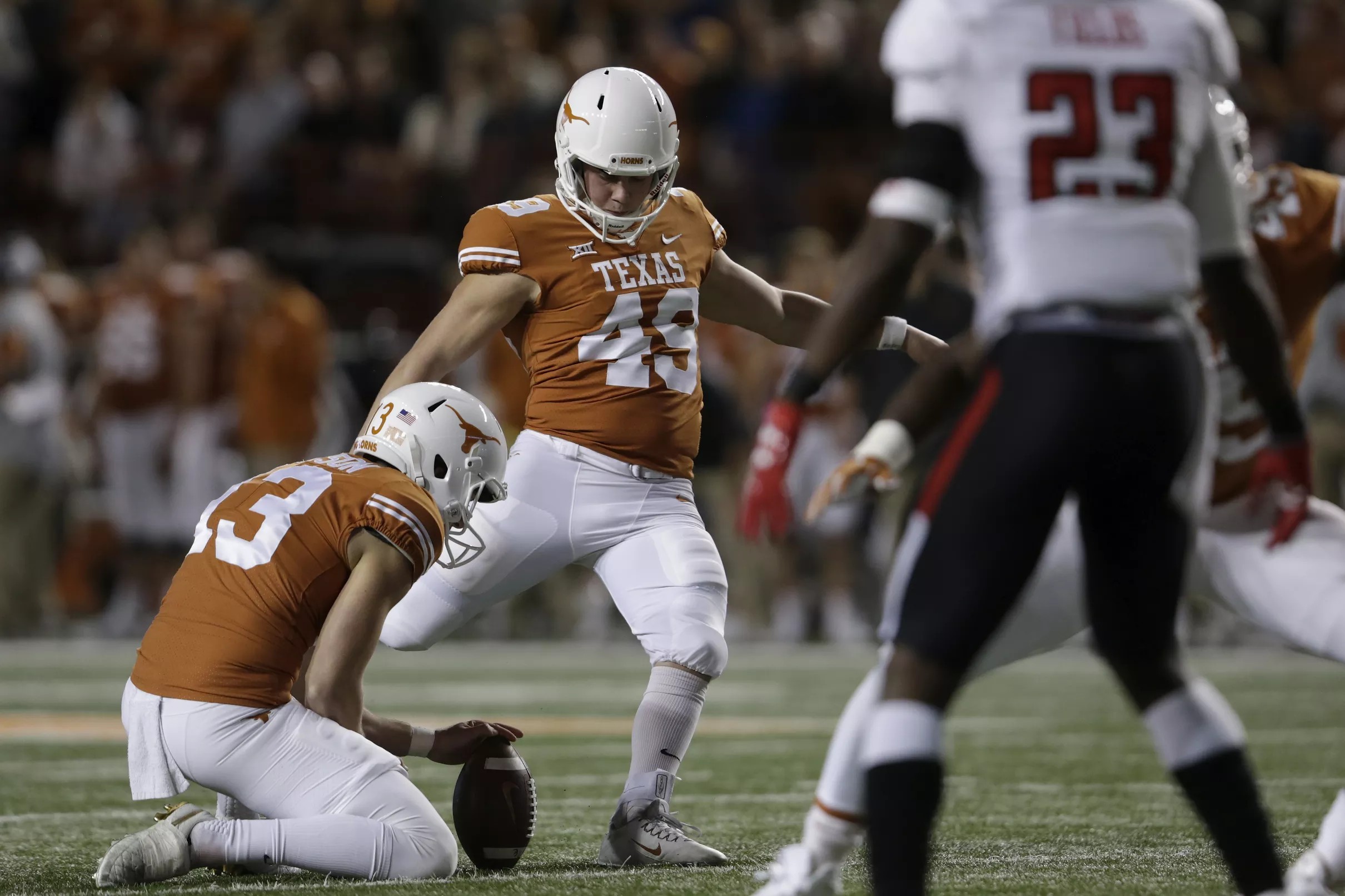 Once again, Texas seeks an answer at kicker ahead of 2018 season