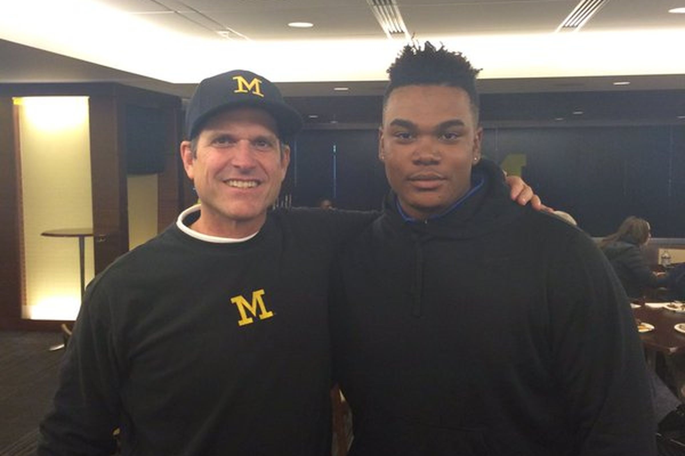 Key Texas Longhorns DT target Jordan Elliott commits to the Michigan ...
