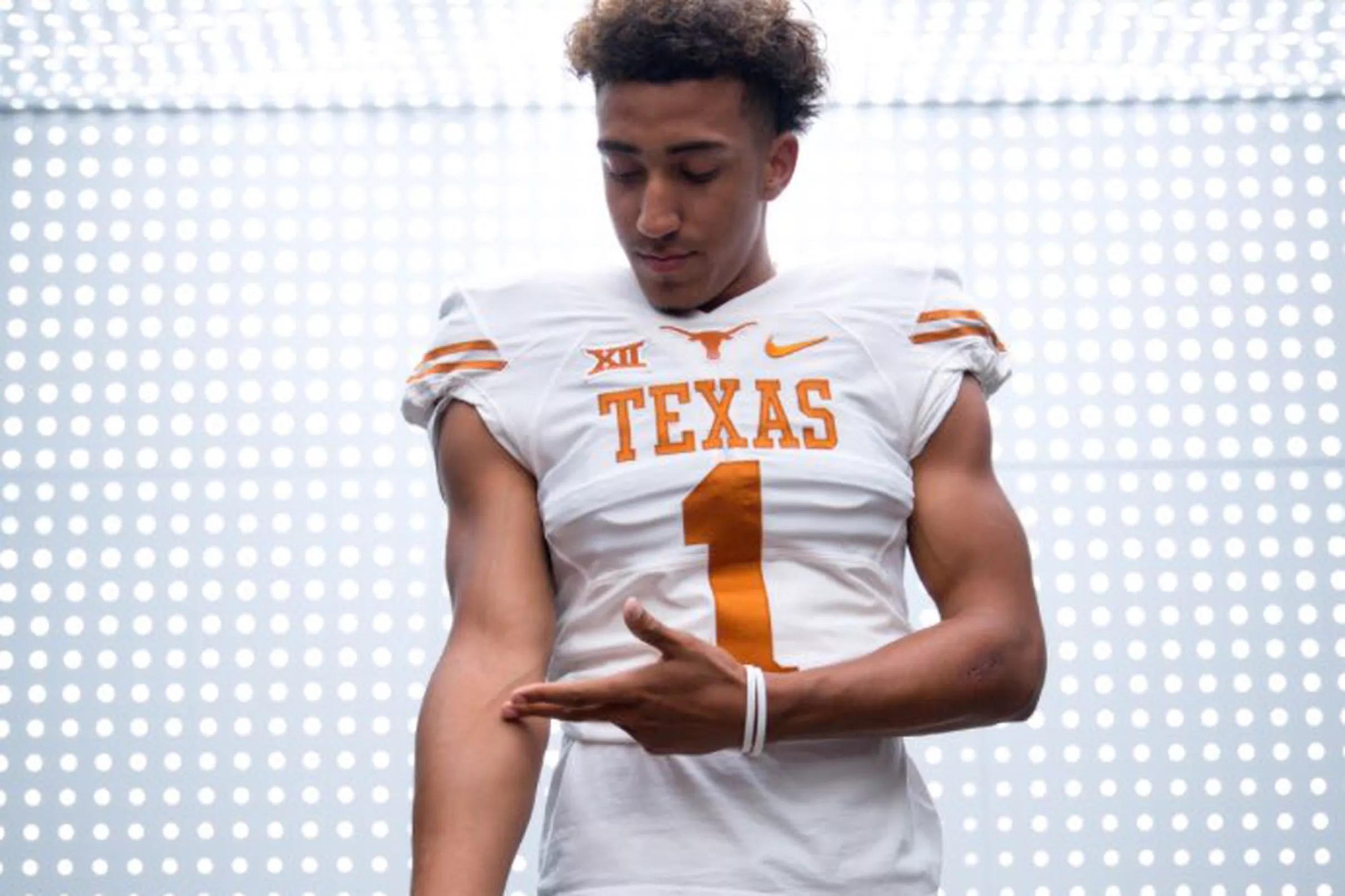 Texas plans to give ATH commit Peyton Powell a shot at QB