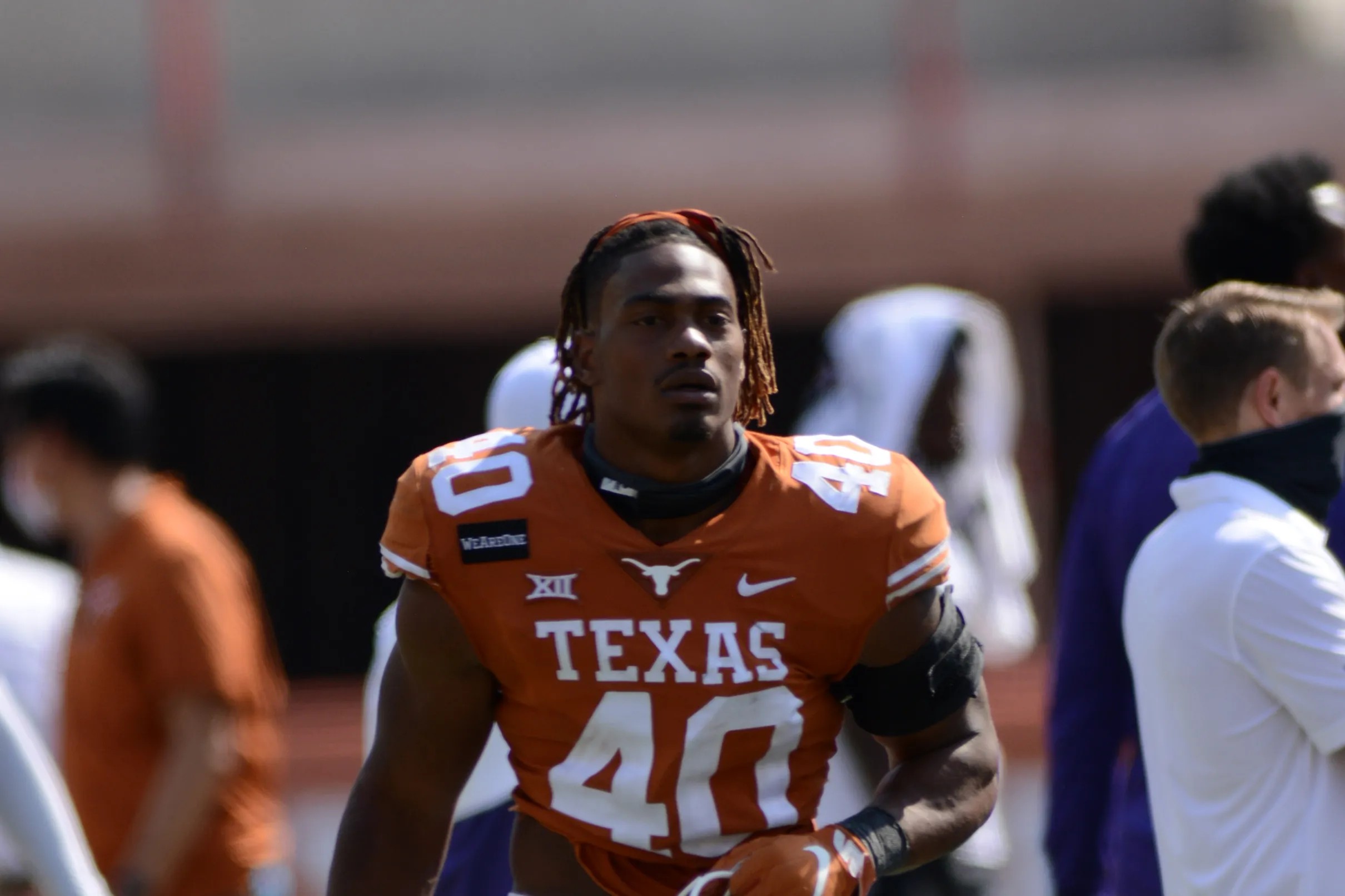 LB Ayodele Adeoye withdraws name from NCAA transfer portal