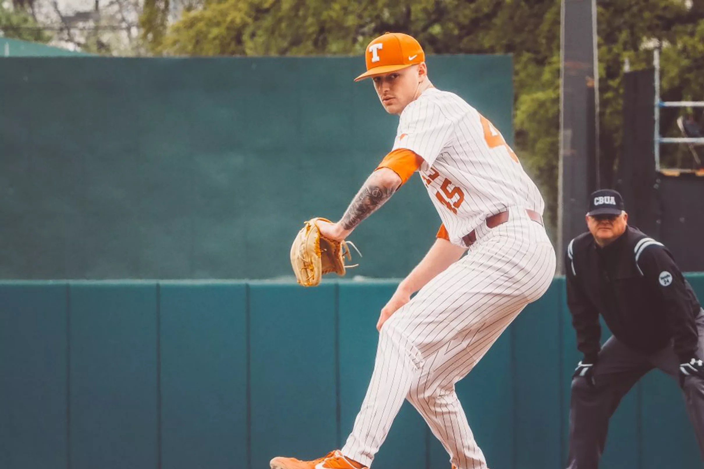 No. 13 Texas completes series sweep of Xavier in walk-off fashion with ...