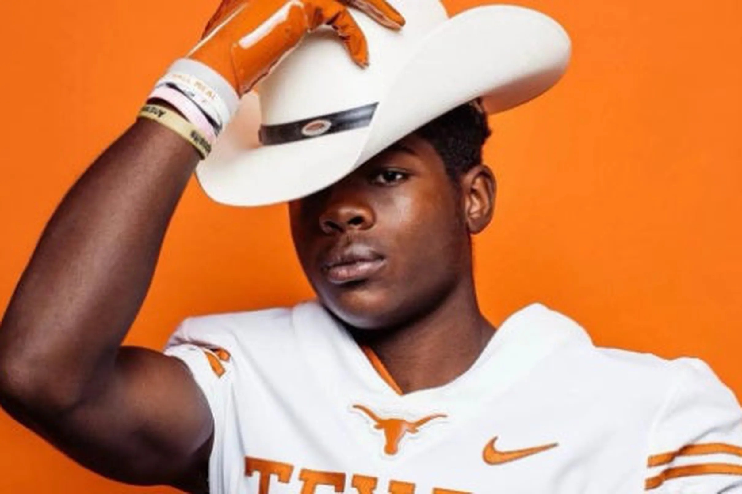 Four-star WR Andrew Marsh schedules official visit to Texas