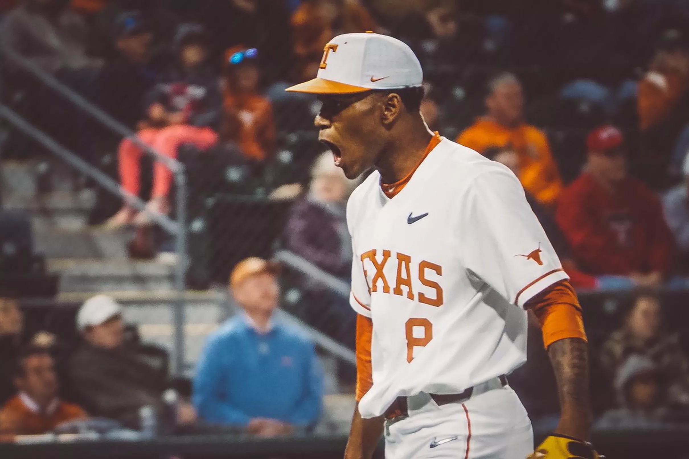 No. 12 Texas baseball completes comeback over No. 11 Texas Tech, wins 4-3