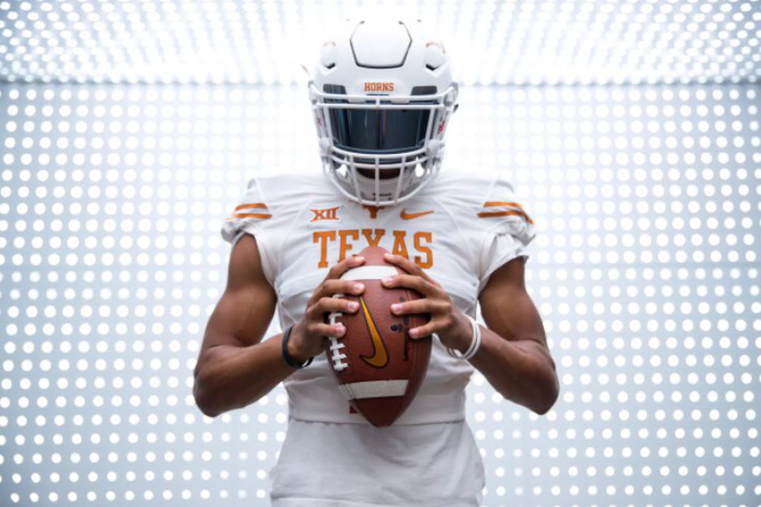 4-star ATH Peyton Powell commits to Texas over Ohio State, TCU