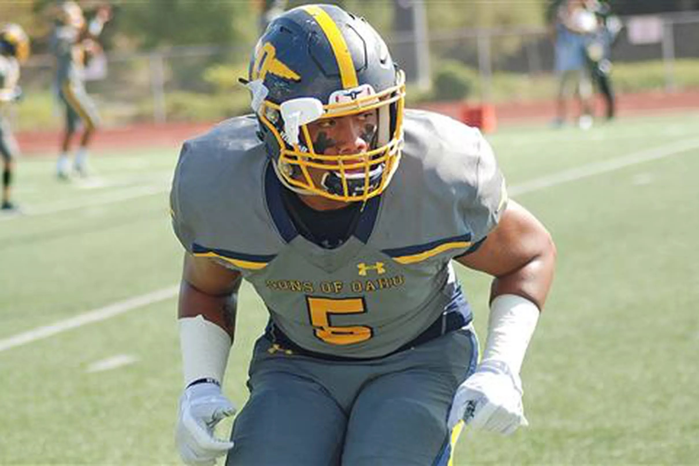 No. 5 ILB Maninoa Tufono plans to visit Texas this weekend
