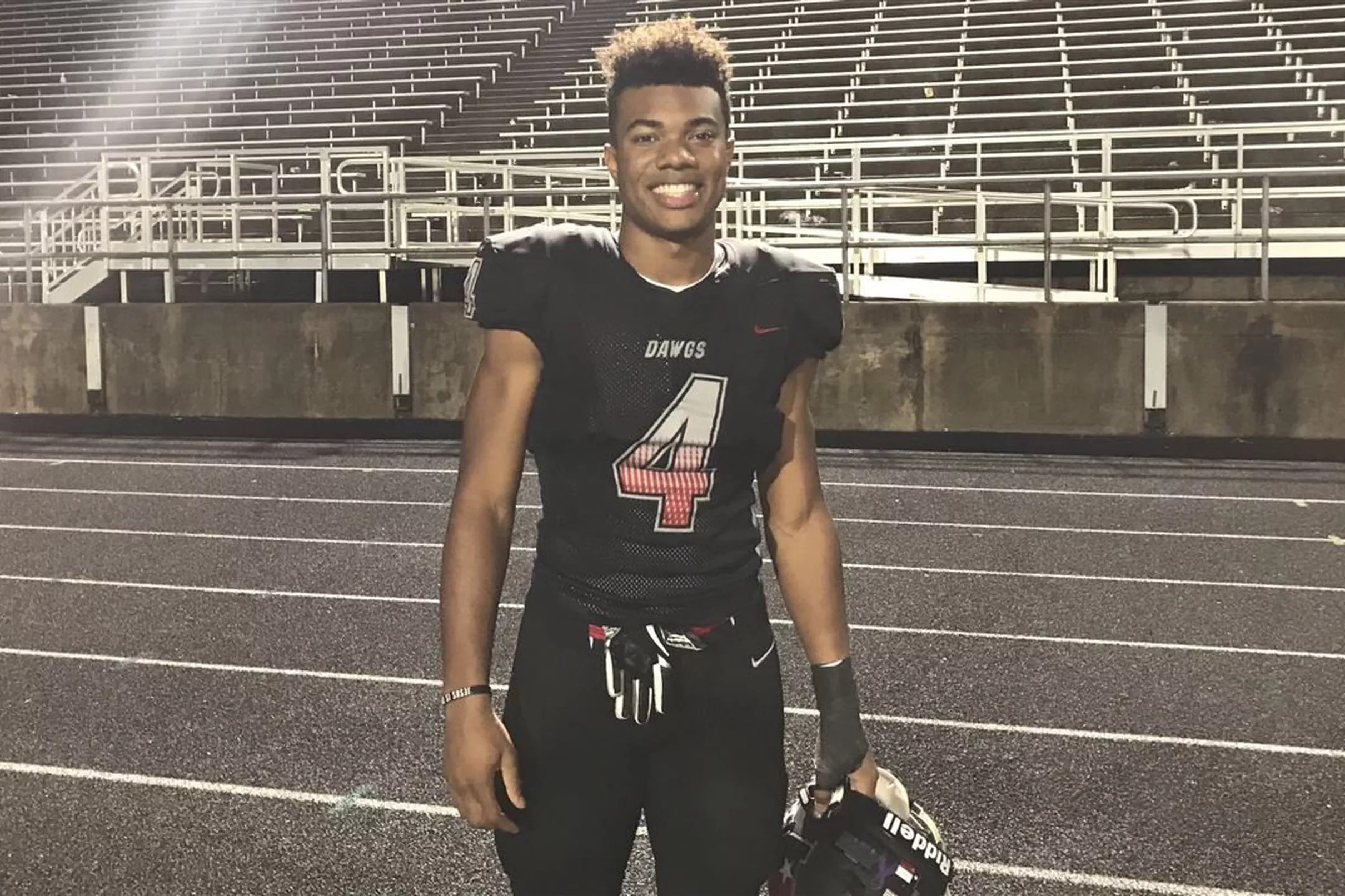 4-star WR Elijah Higgins commits to Stanford over Texas, Florida