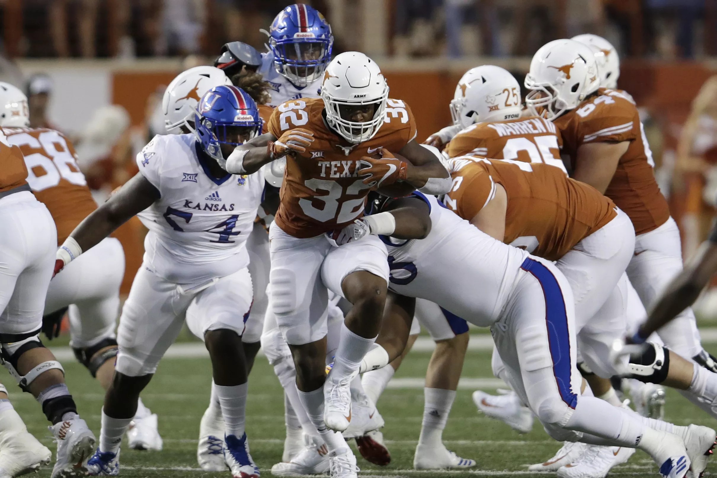 Connor Williams’ return gives the Texas offense an identity