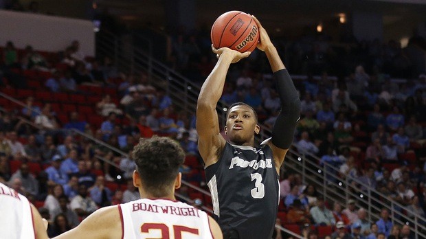 T.J. Logan touchdowns from one-handed catch, kickoff return propel UNC ...