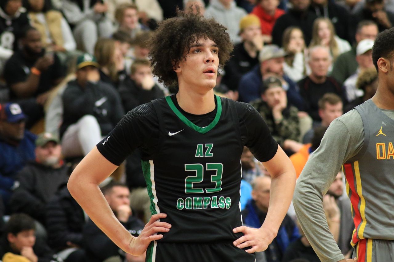 UNC commit Zayden High keeps skills sharp after growth spurt: ‘Being ...