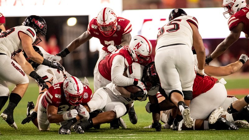 Husker Defense Looks for Another Strong Week Against Illinois
