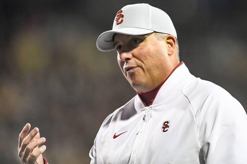 New USC AD Mike Bohn Won't Rush to Judge Clay Helton Amid Job Security ...