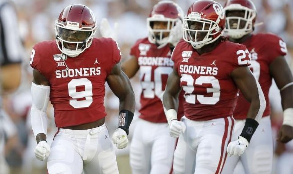OU football: Emphasis on defensive substitutions paying off for Sooners