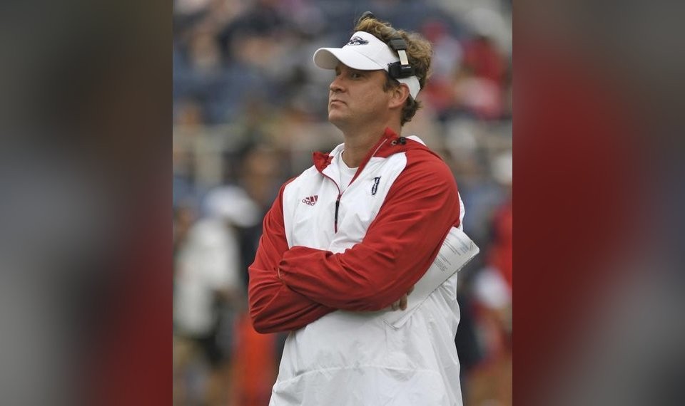Lane Kiffin tweets scene from Hoosiers before OU-Florida Atlantic game