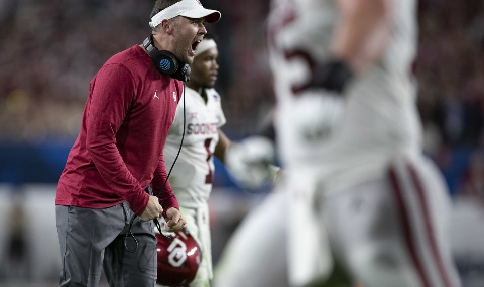 OU football: Lincoln Riley says he'll take a step back before deciding ...