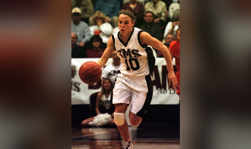 Jackie Stiles hired as new Oklahoma women's basketball assistant