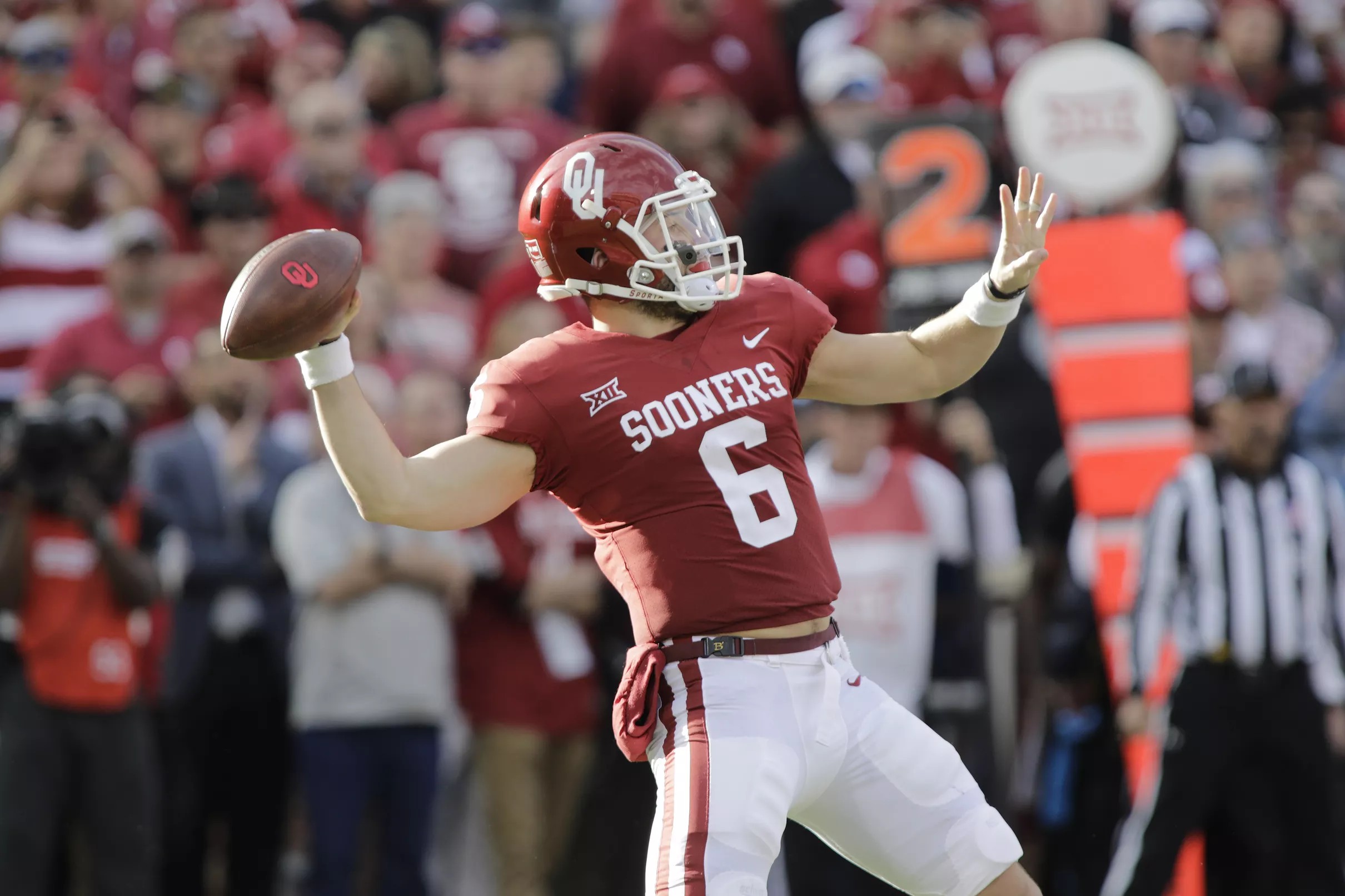 Oklahoma Sooners Football: Baker Mayfield wins the Davey O’Brien Award