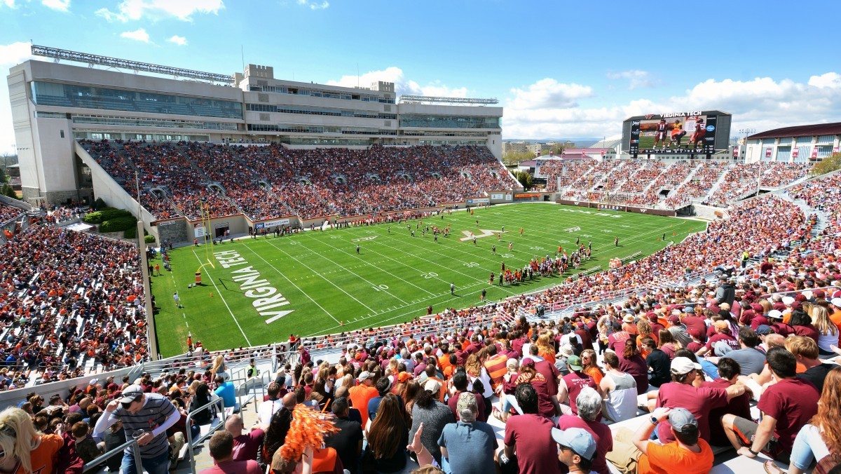 2017 Tech football schedule features six Saturday games at Lane Stadium