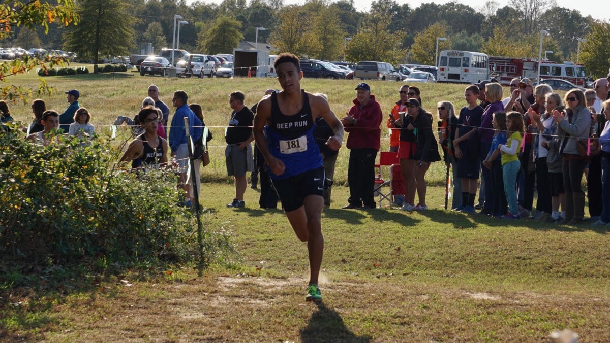 Hokies sign decorated Virginia distance runner