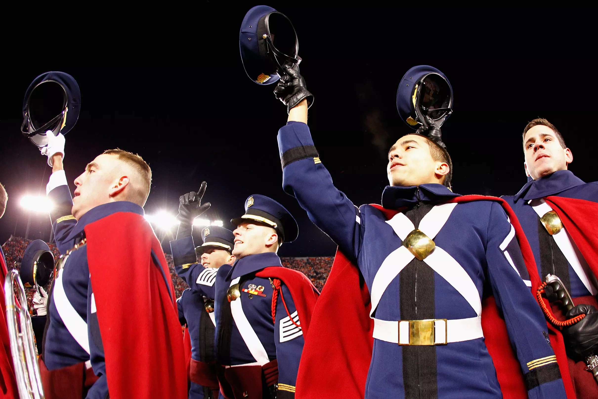 MOH Recipient and Former Deputy Commandant of VTCC, Col Wesley L. Fox ...