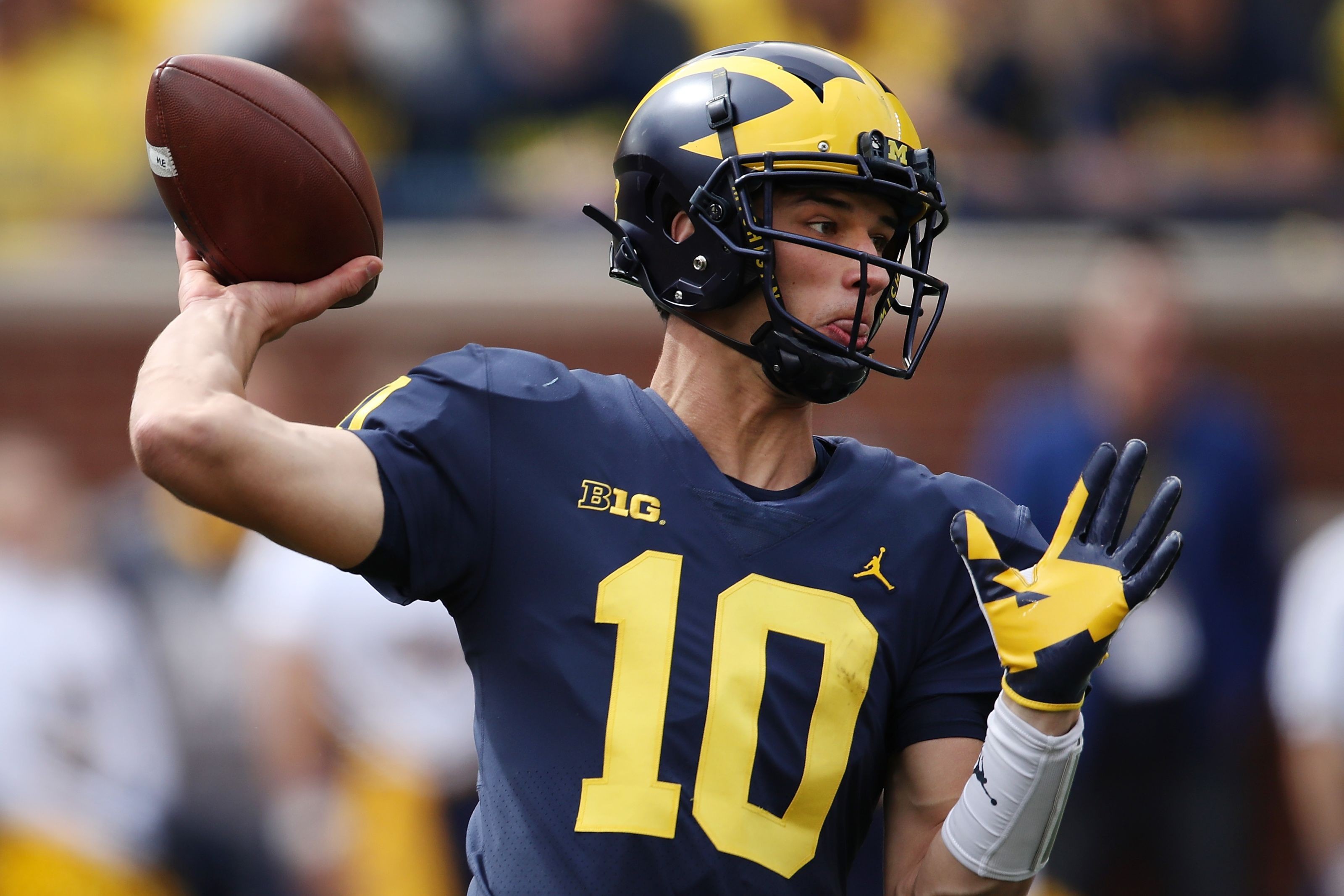 Michigan Football: Wolverines need running QB to beat Ohio State